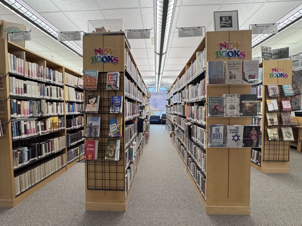 Greenberg Families Library | Soloway JCC